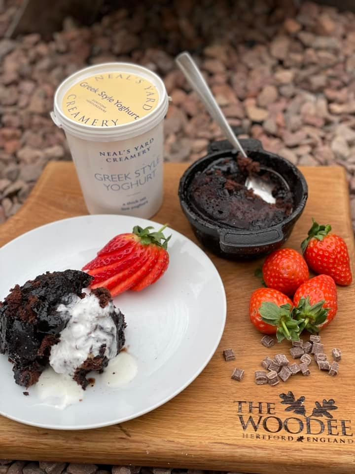 Valentine's Day Self-Saucing Chocolate Pudding – The Woodee